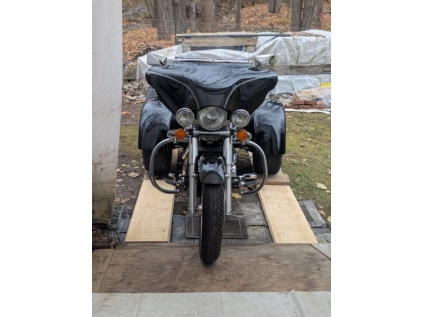 Honda Shadow Sabre VT1100C2 shadow sabre Trike 2005 à vendre à Sainte ...